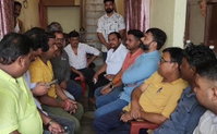 Dhanbad News : बाघमारा में मेयर समर्थक पर हमला, सिंह मेंशन ने विरोधियों ...